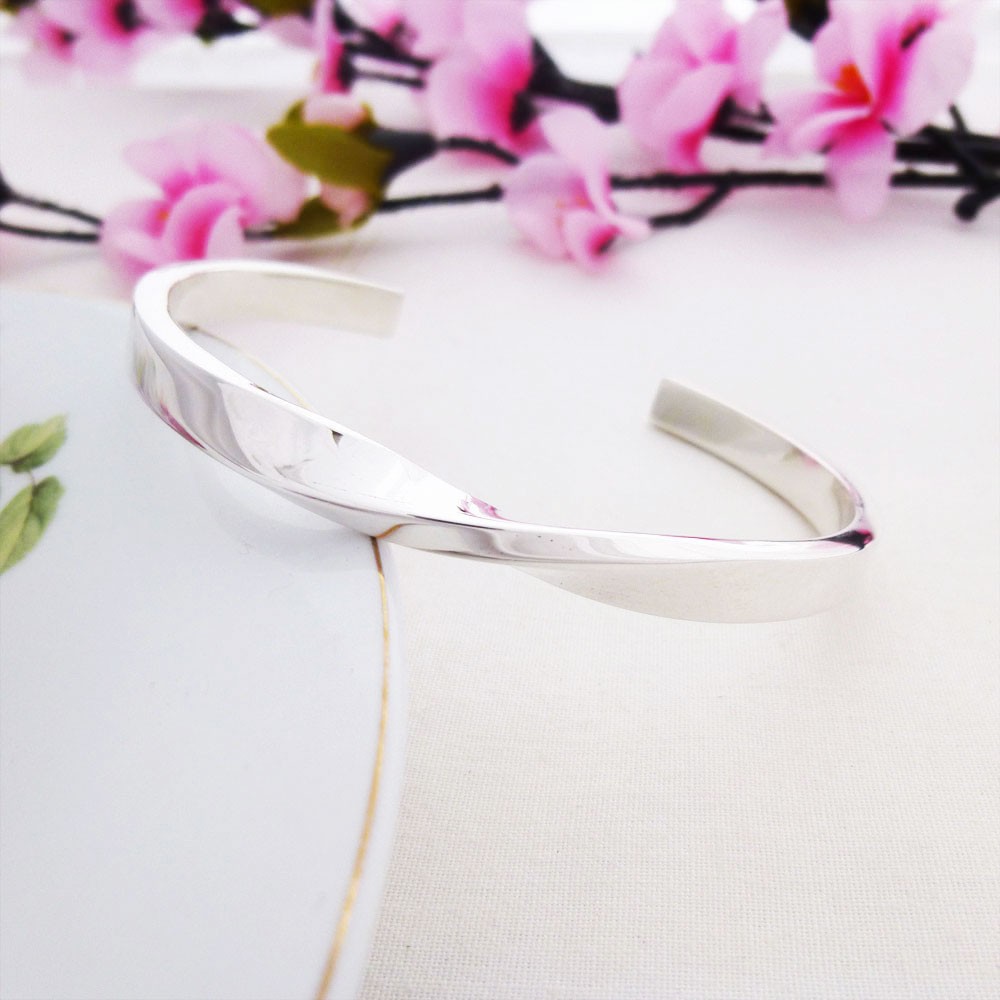 Solid 925 Silver Torque Bangle featuring a Unique Twist