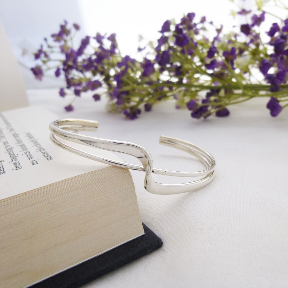 Funky, Fun and Fabulous Silver Crossover Torque Bangle