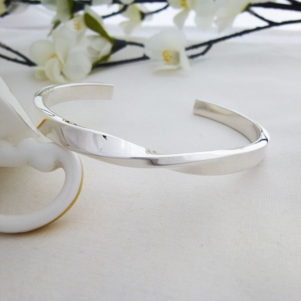 Solid 925 Silver Torque Bangle featuring a Unique Twist