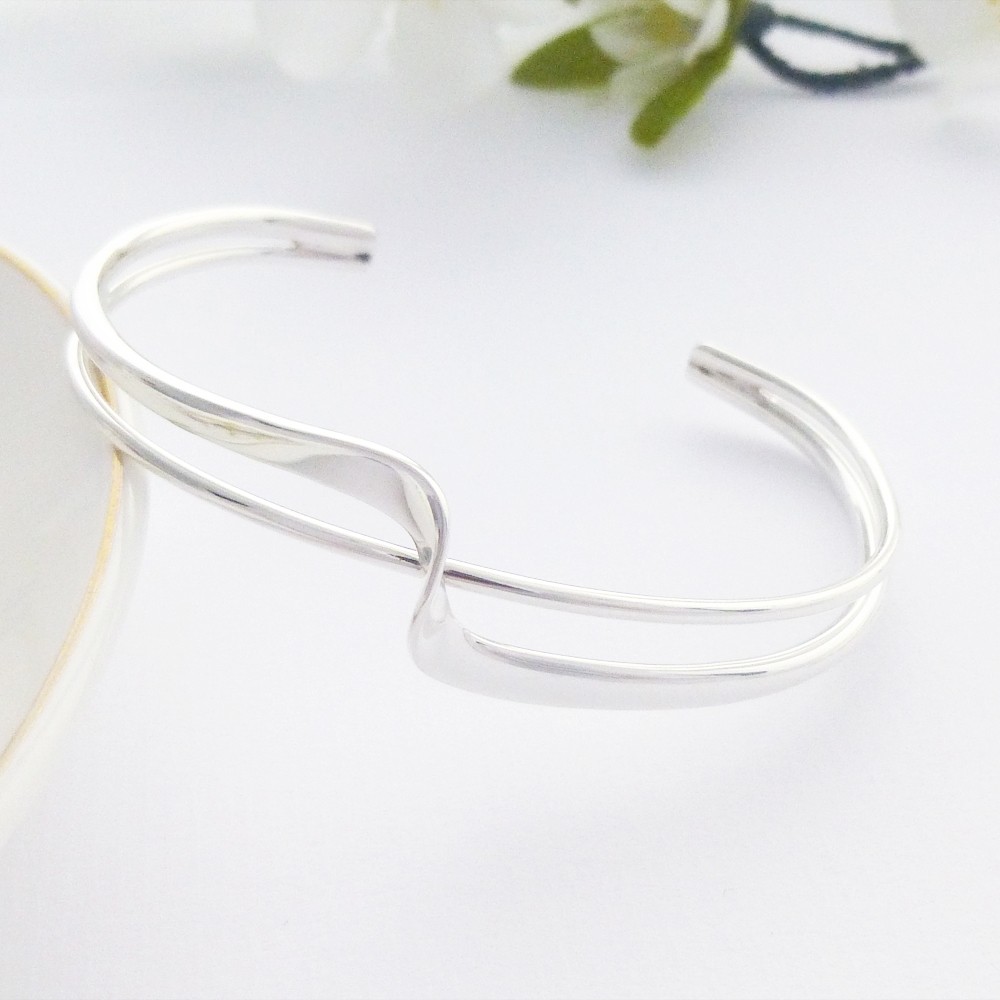 Funky, Fun and Fabulous Silver Crossover Torque Bangle