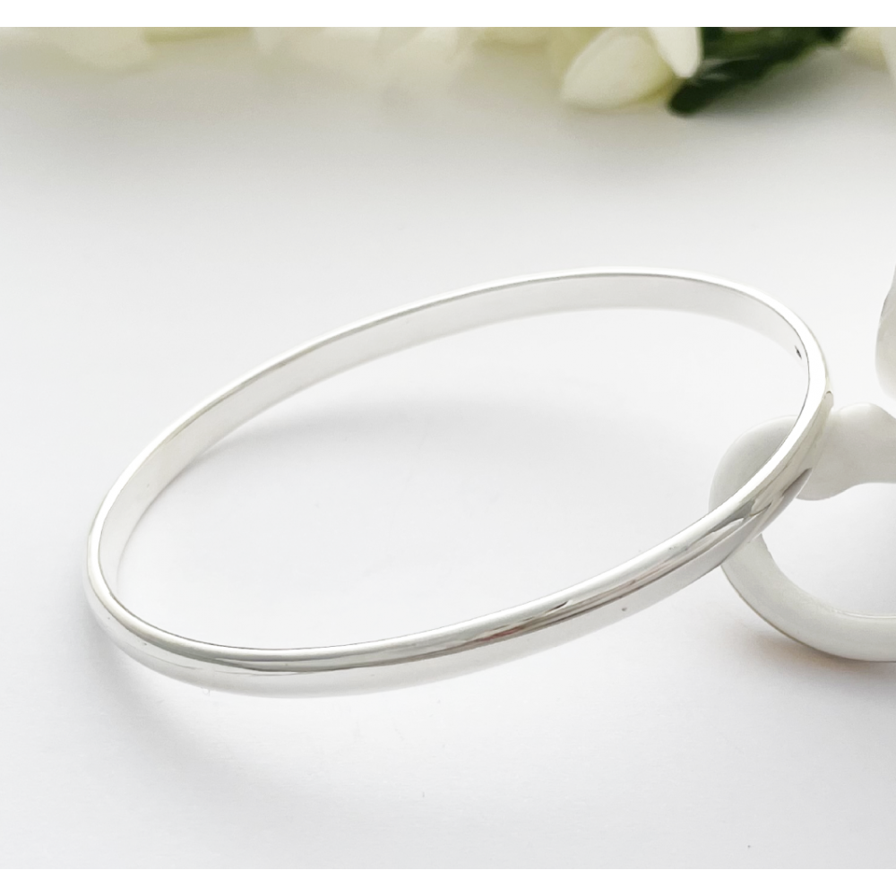 Elegant Sterling Silver Oval Shaped Bangle