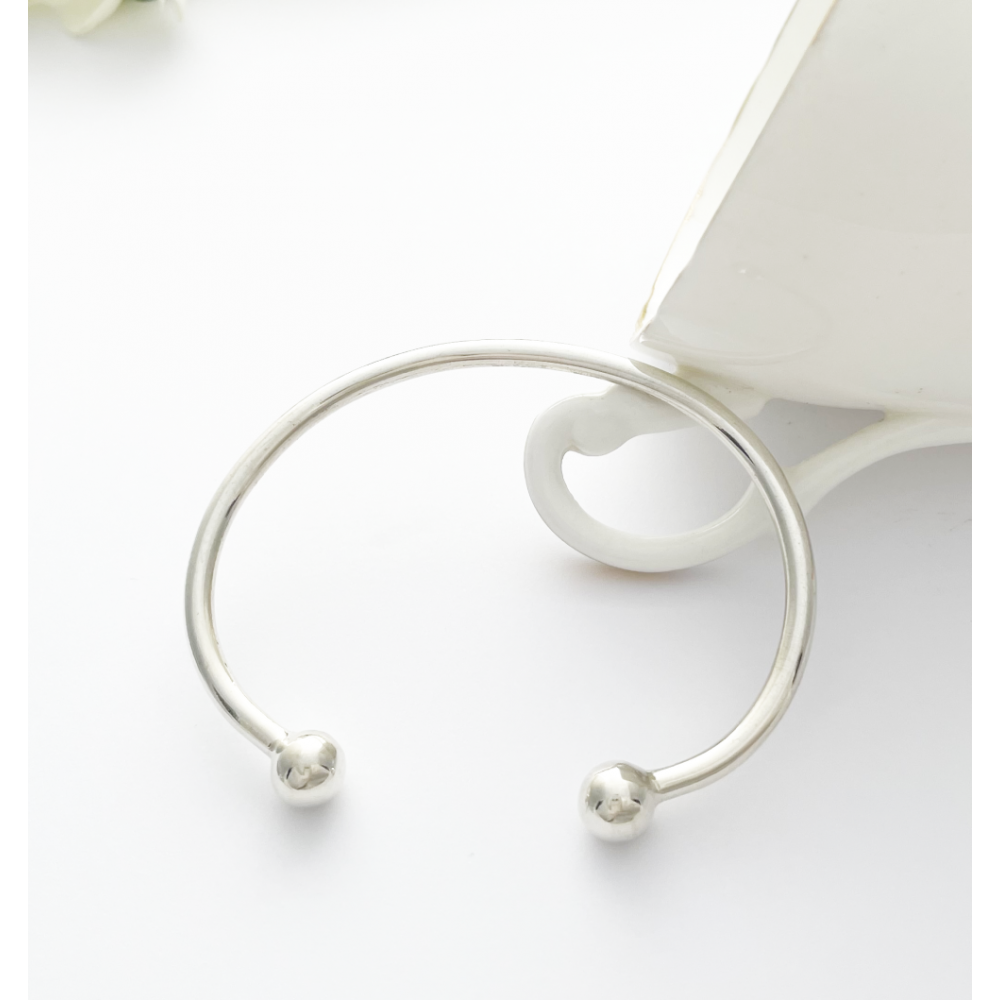 Ladies Silver Torque Bangle in 925 Sterling Silver